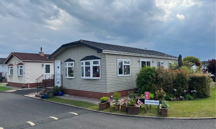 Cladding & Exterior Wall Insulation - HarringtonParkHomes